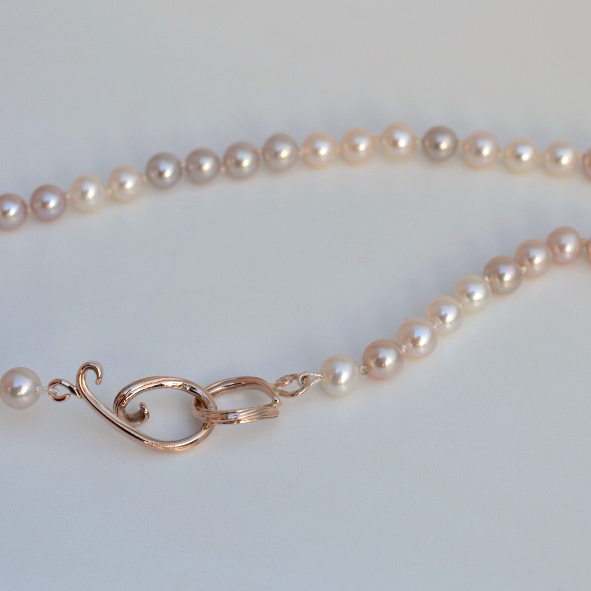 Pearls and Rose Gold Pendant Necklace – Sarah Madsen