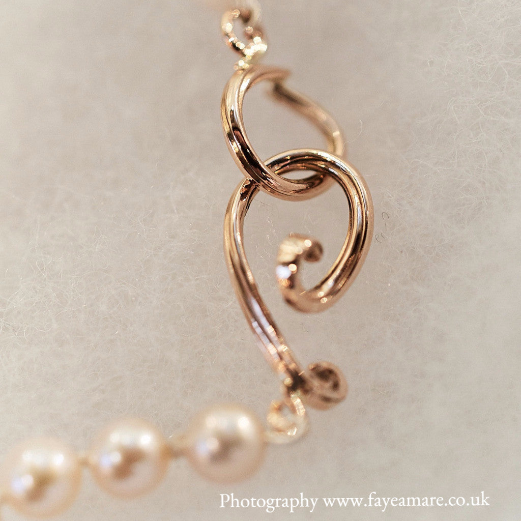 Pearls and Rose Gold Pendant Necklace – Sarah Madsen